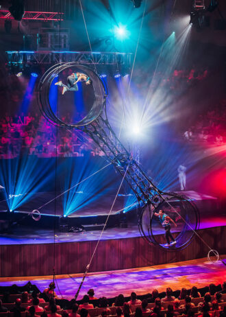 Cirque Stratosphere - An 'out of this world' Review | My Poppet Living