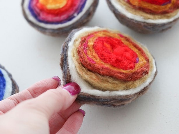 An Experiment in Wet Felting - Felt Geodes | My Poppet Makes