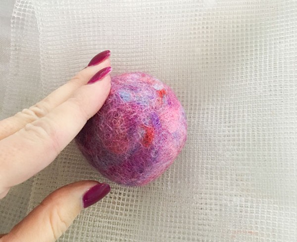 An Experiment in Wet Felting - Felt Geodes | My Poppet Makes
