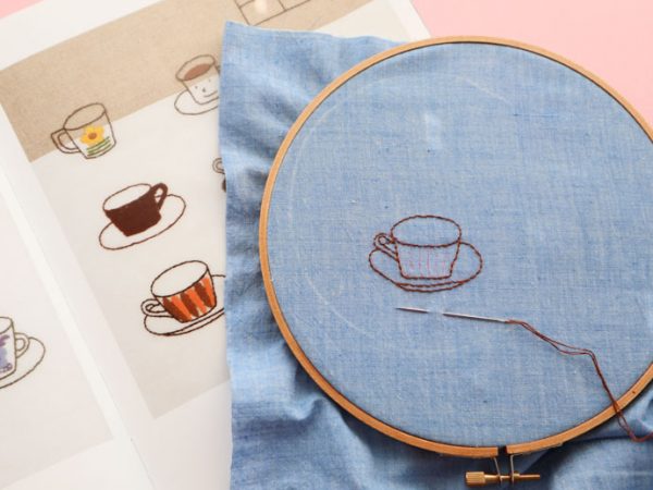 How to Transfer Embroidery Patterns onto Dark Fabric | My Poppet Makes