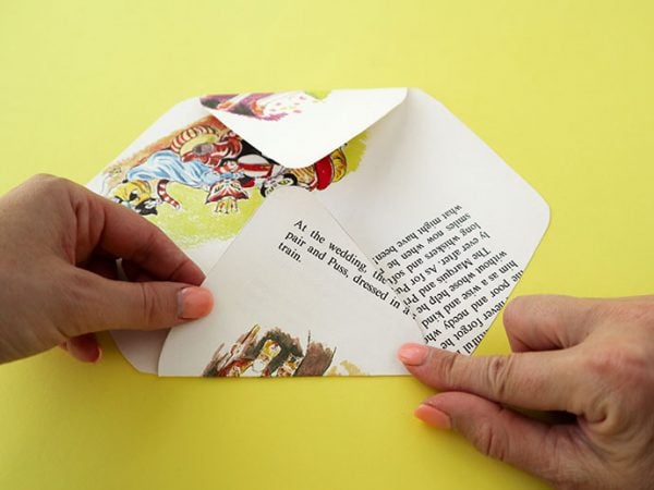 Recycle Craft: How to make an Envelope with Printable Template