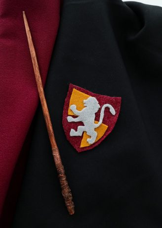 DIY Harry Potter Gryffindor Crest Patch with Template | My Poppet Makes