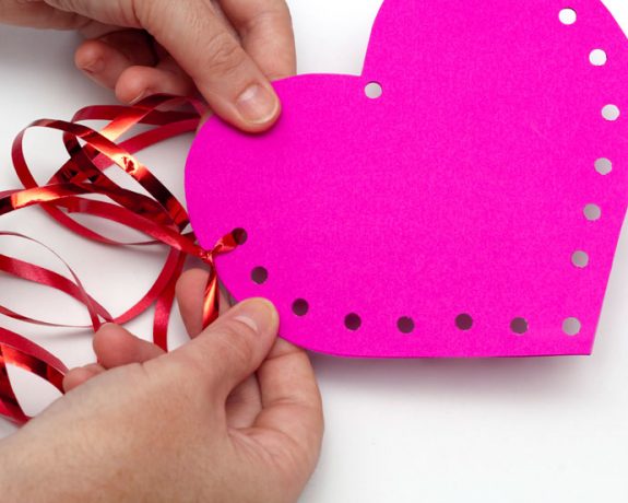 Kids Craft: Valentine’s Day Paper Heart Pouch | My Poppet Makes